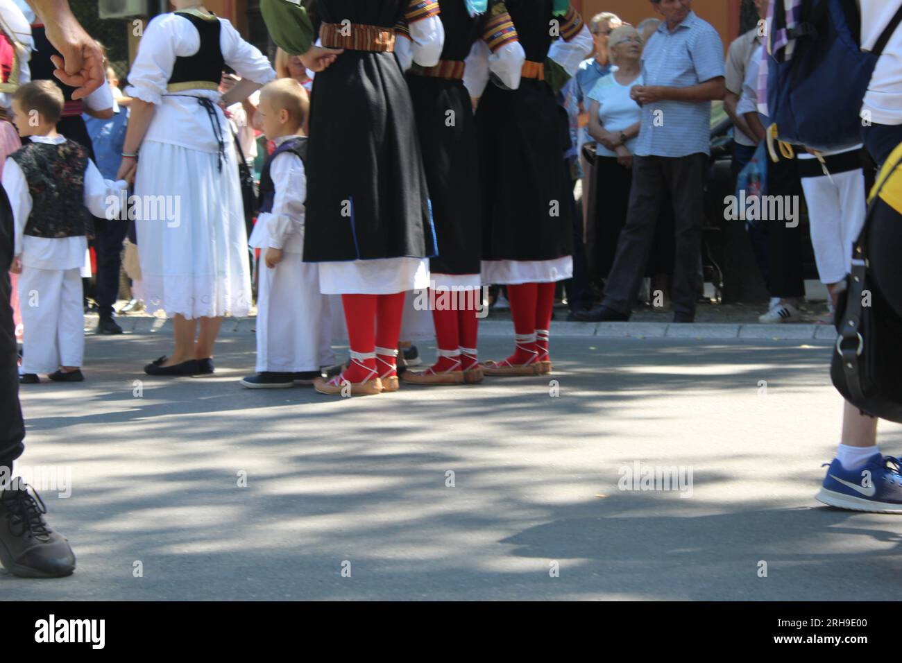 Serbian national costume shoes Stock Photo - Alamy