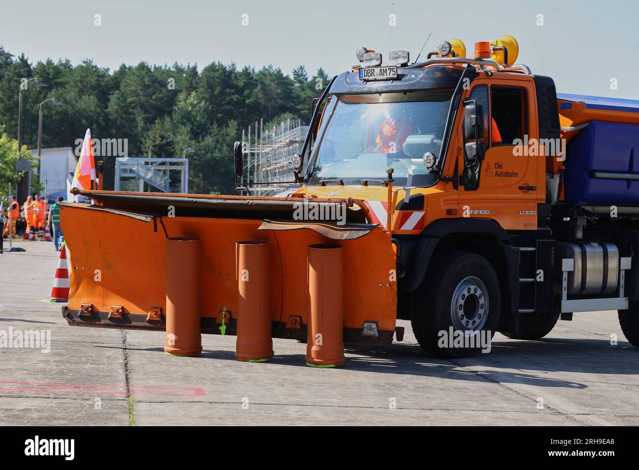 Colorful snow plow hi-res stock photography and images - Alamy