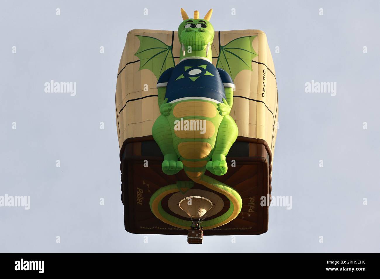 Palletways group hi-res stock photography and images - Alamy