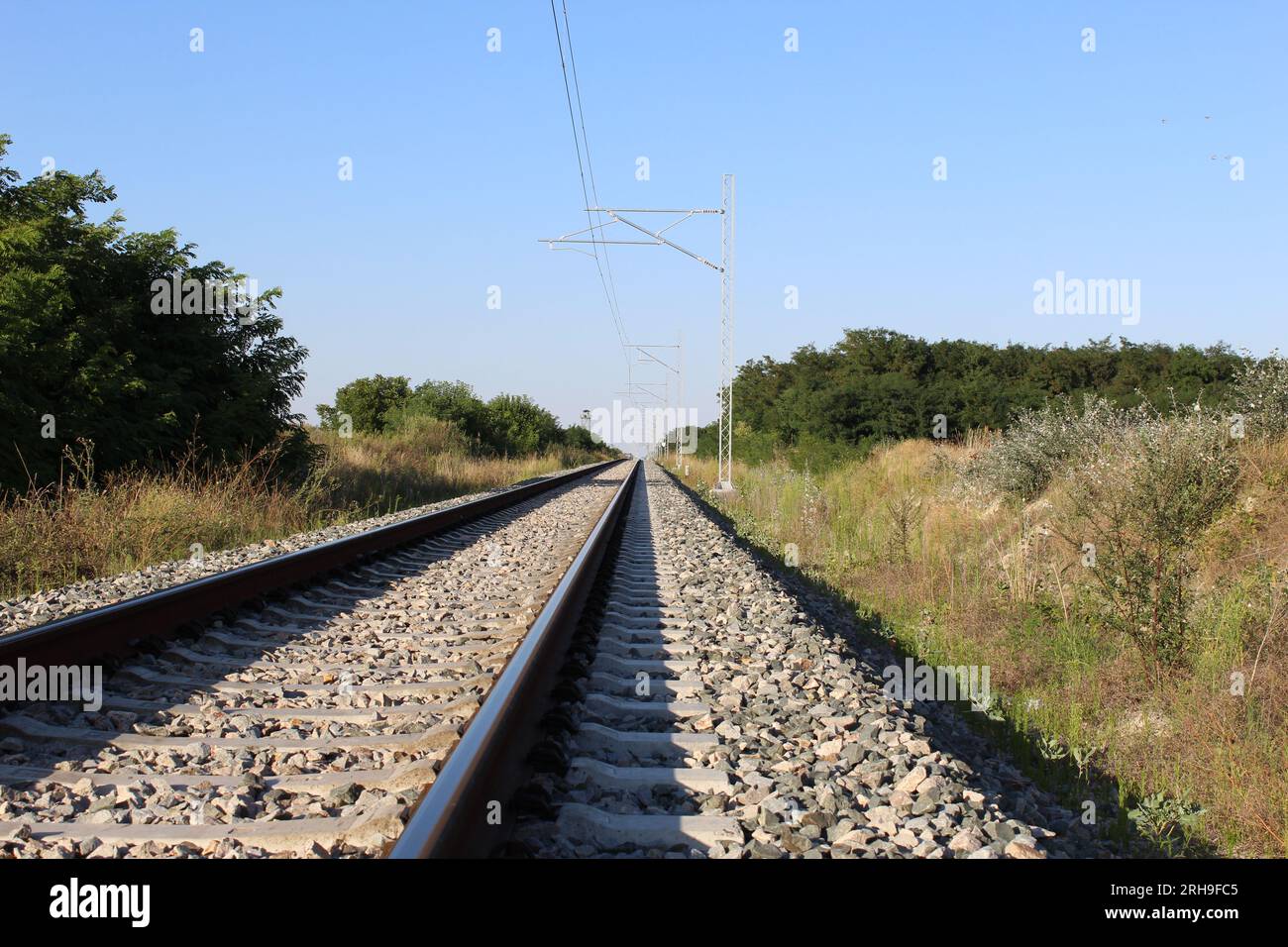Renovated railway line Stock Photo - Alamy
