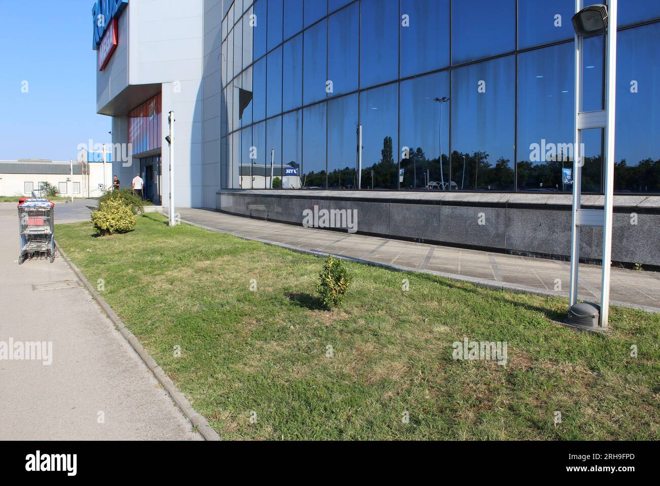 Supermarket payment hi-res stock photography and images - Alamy