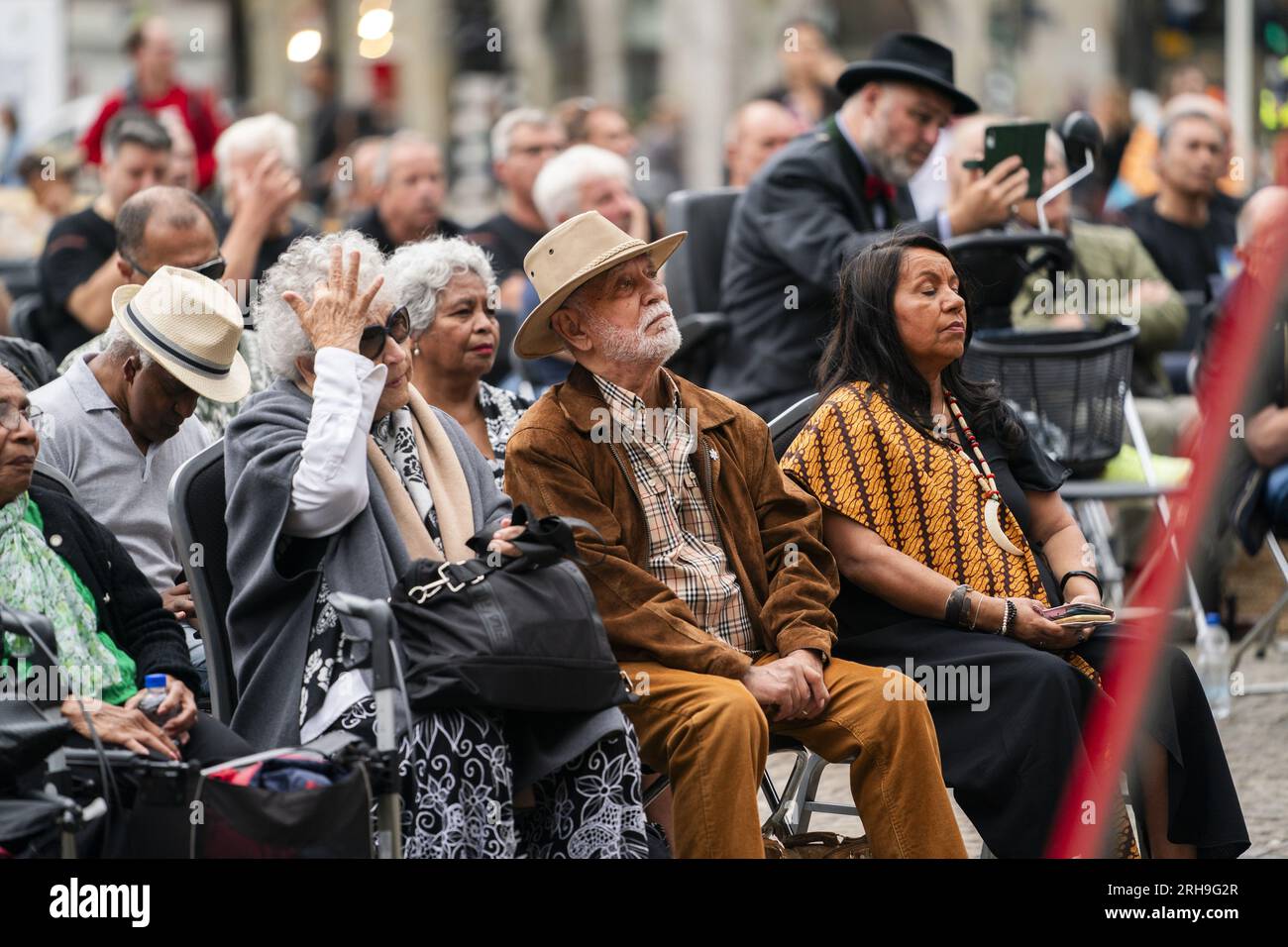 Japanese surrender end of world war ii hi-res stock photography and ...