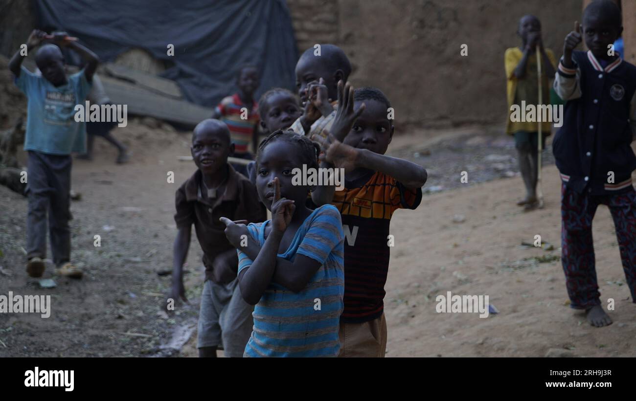 beautiful pictures of village children in Africa. African children in a ...
