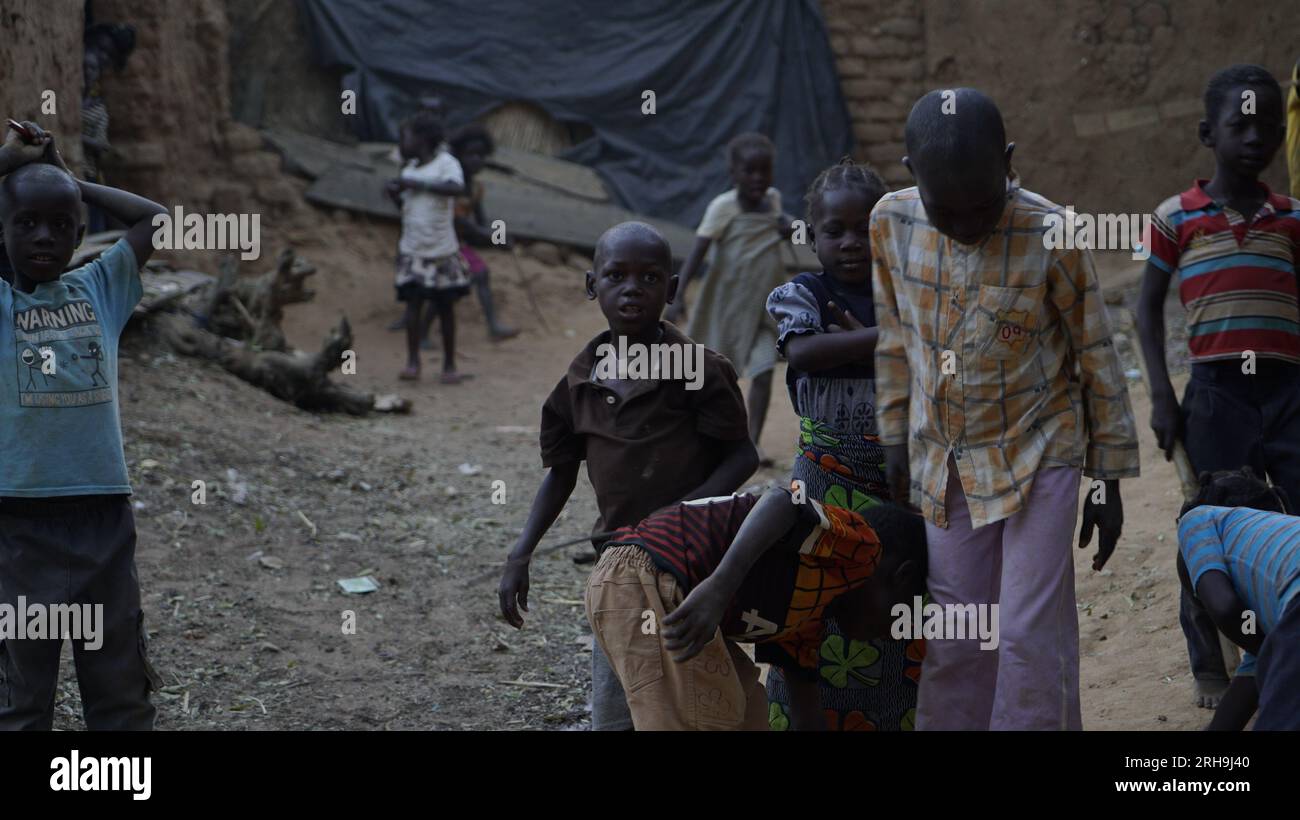beautiful pictures of village children in Africa. African children in a ...