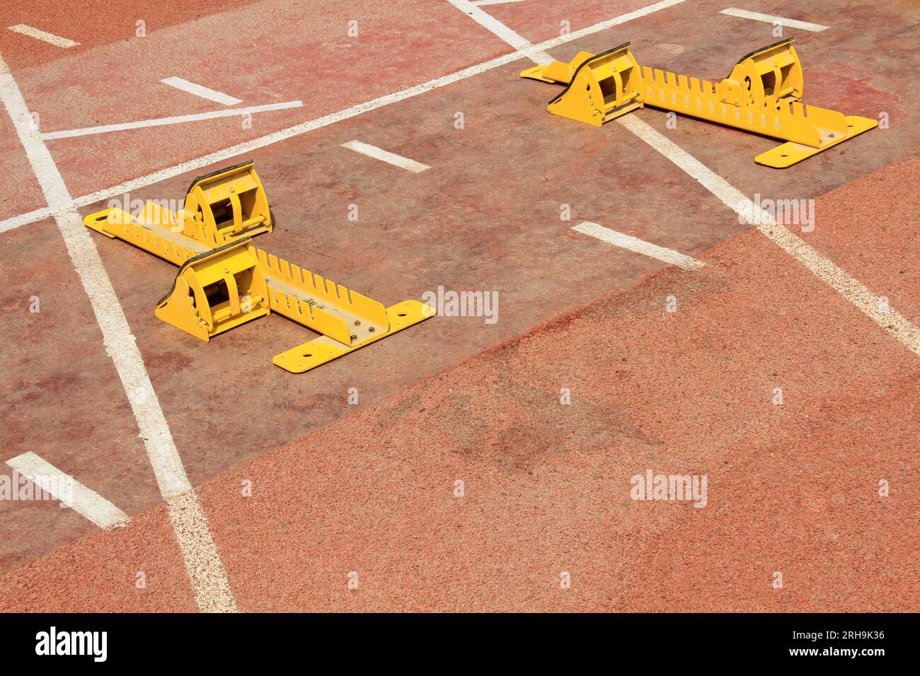 Running equipment hi-res stock photography and images - Alamy