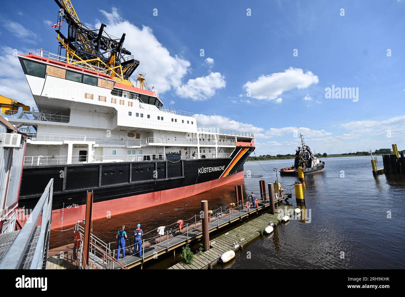 Lemwerder, Germany. 15th Aug, 2023. The multi-purpose vessel "Scharhörn ...
