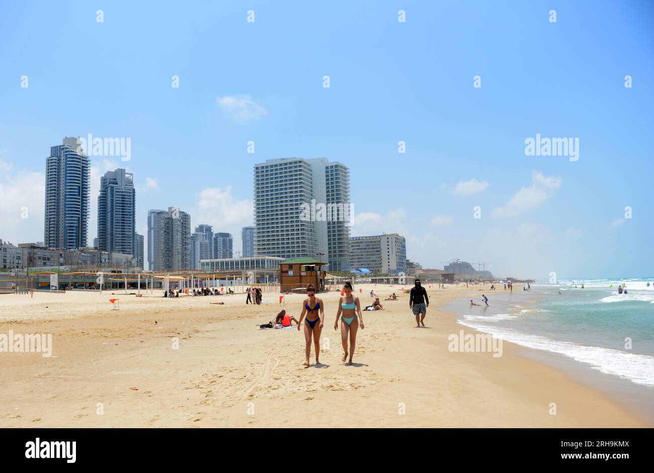 Israel bikini hi-res stock photography and images - Alamy