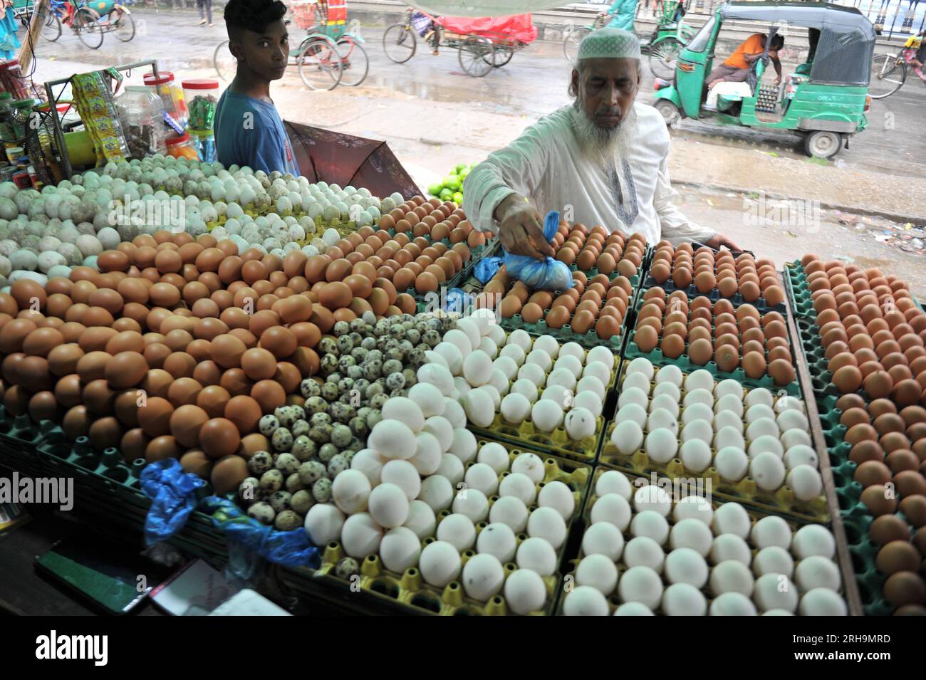 Eggd demand hi-res stock photography and images - Alamy