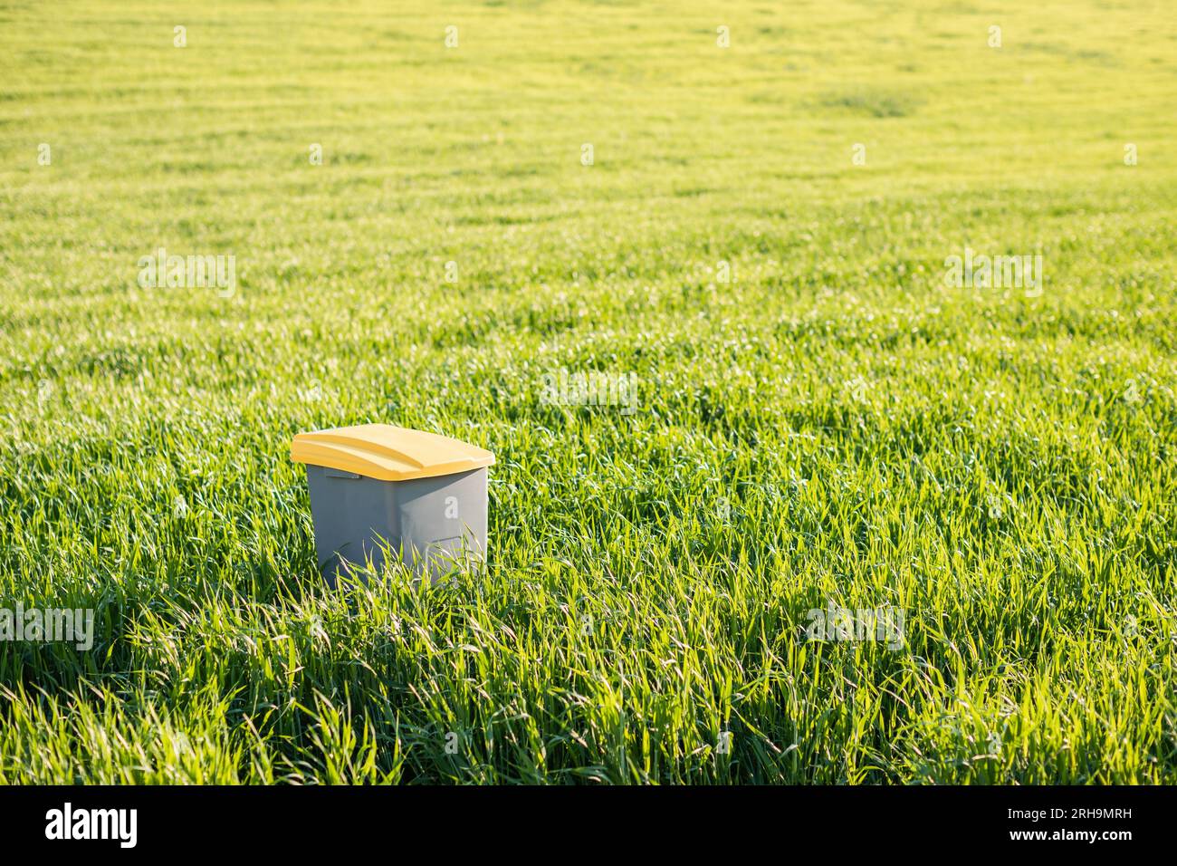 Plastic pollution farmland hi-res stock photography and images - Alamy