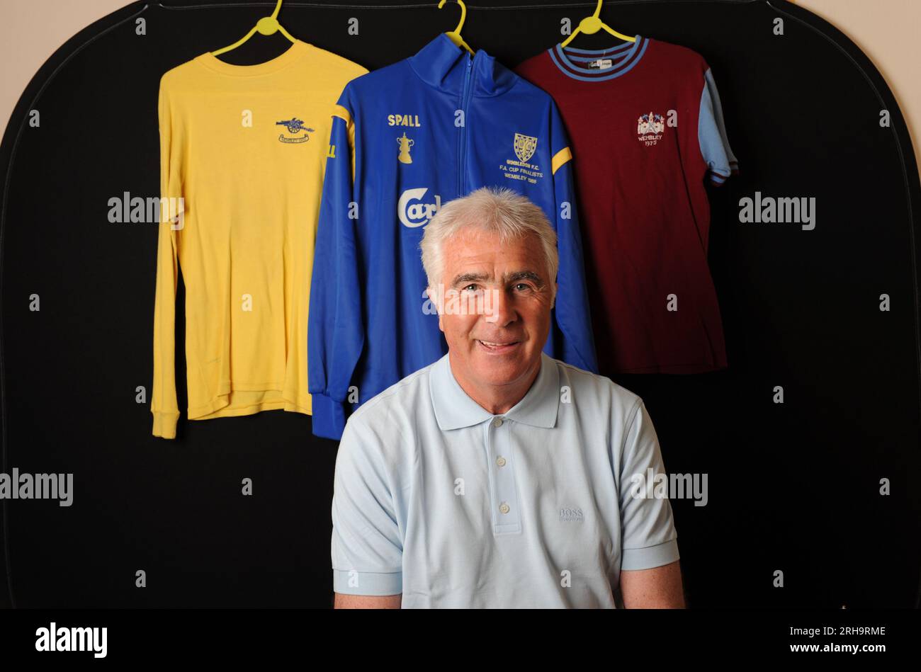 Former football manager Bobby Gould Stock Photo - Alamy
