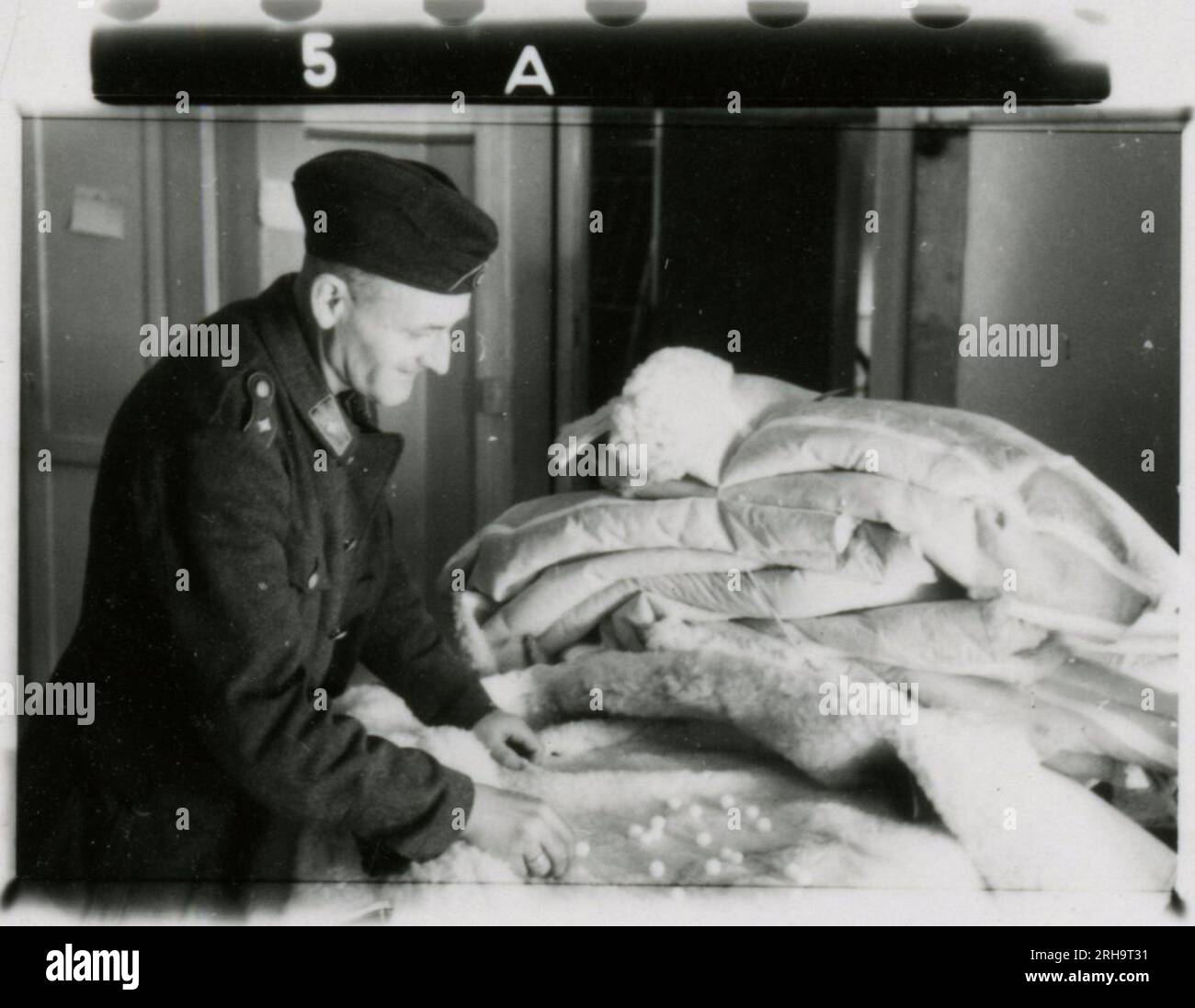 SS Photographer, Hoffmann, Rudi (1943-44) Soldiers undergoing medical ...