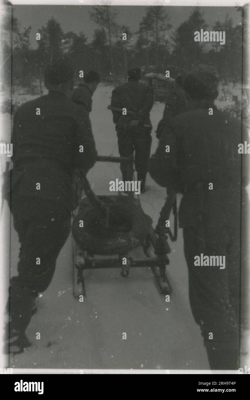 SS Photographer, Hoffmann, Rudi (1943-44) Soldiers undergoing medical ...