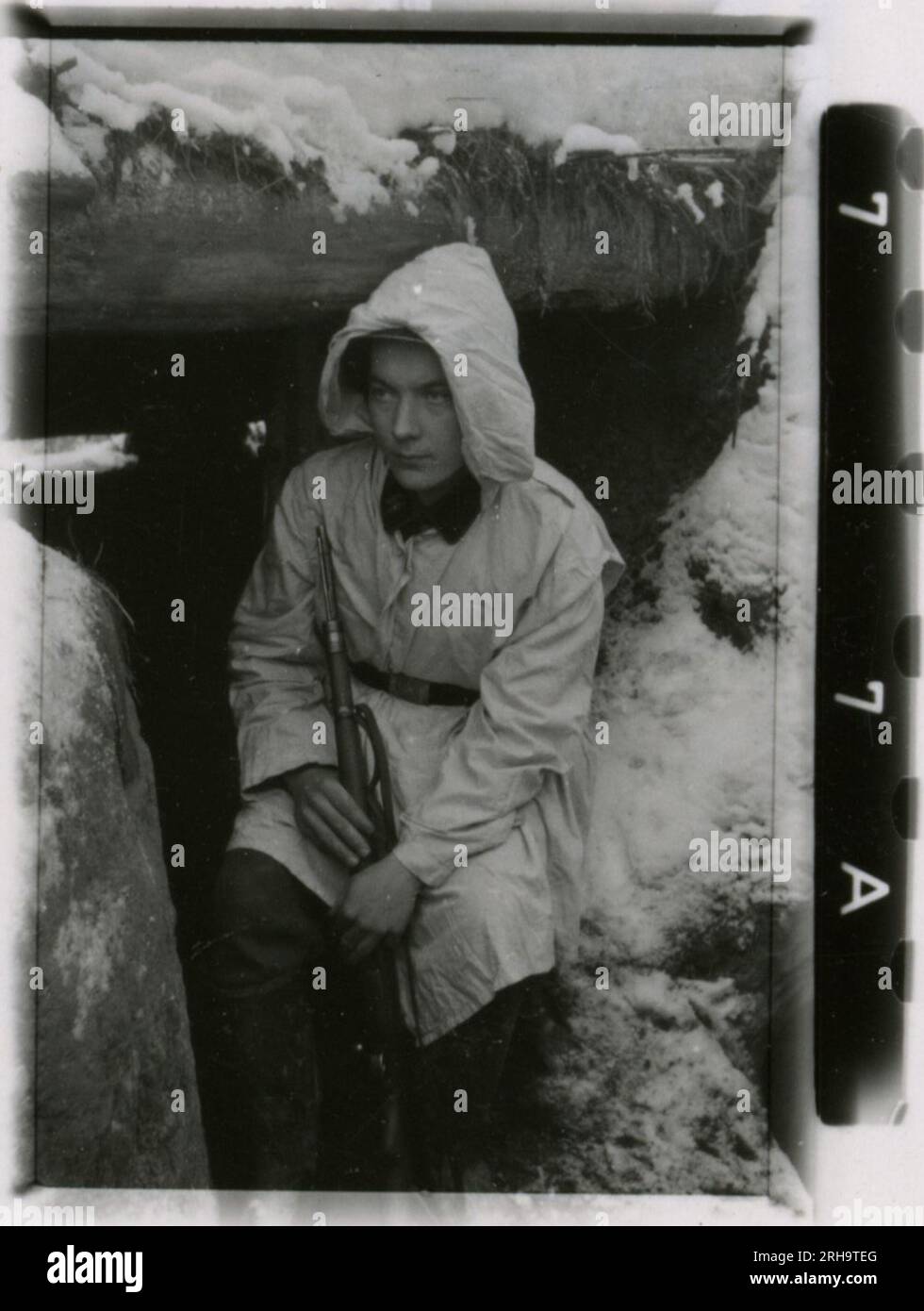 SS Photographer, Hoffmann, Rudi (1943-44) Soldiers undergoing medical ...