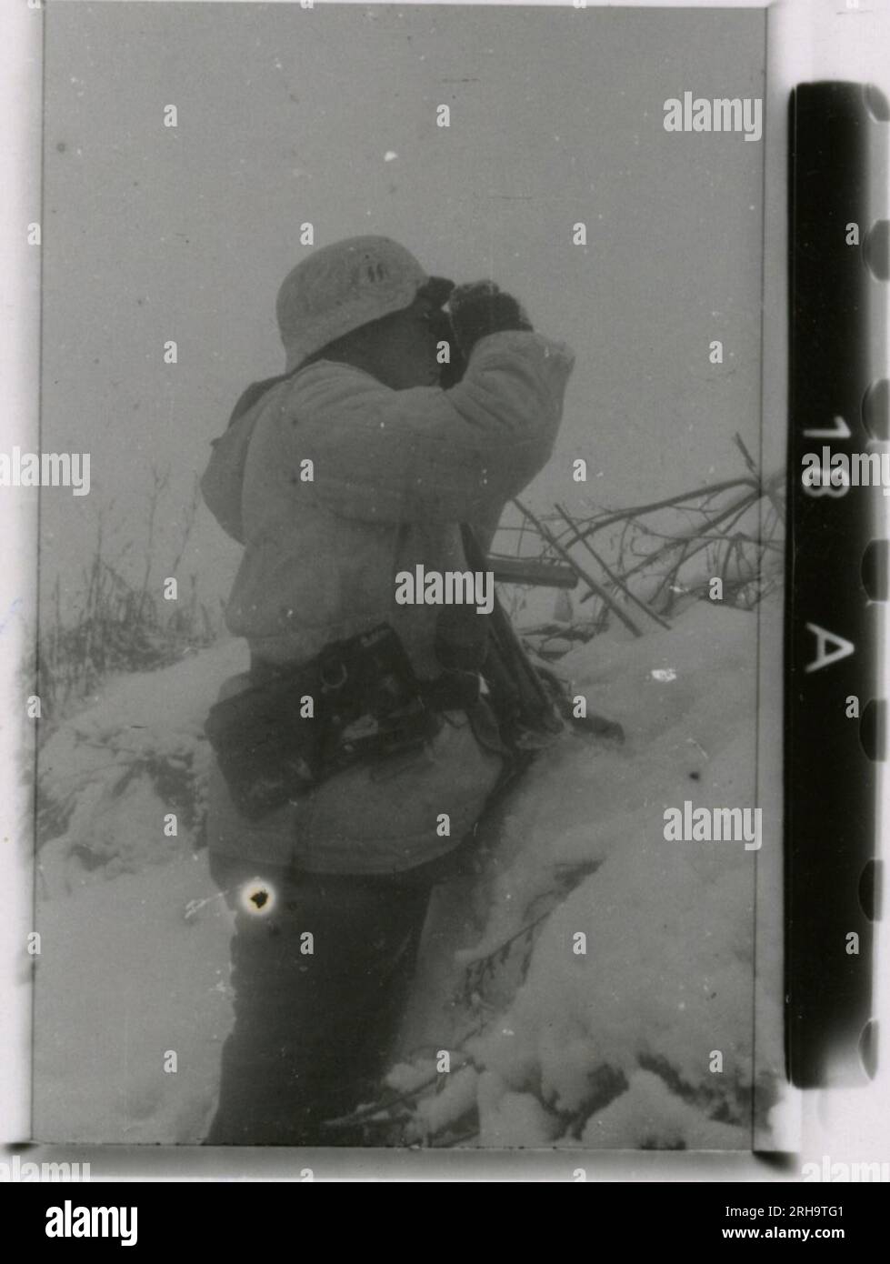 SS Photographer, Hoffmann, Rudi (1943-44) Soldiers undergoing medical ...
