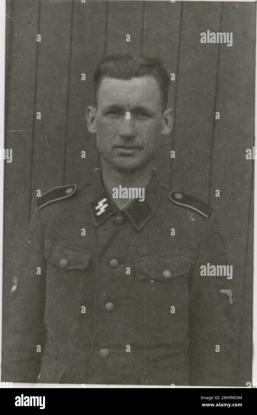 SS Photographer, Hoffmann, Rudi (1943-44) Soldiers undergoing medical ...