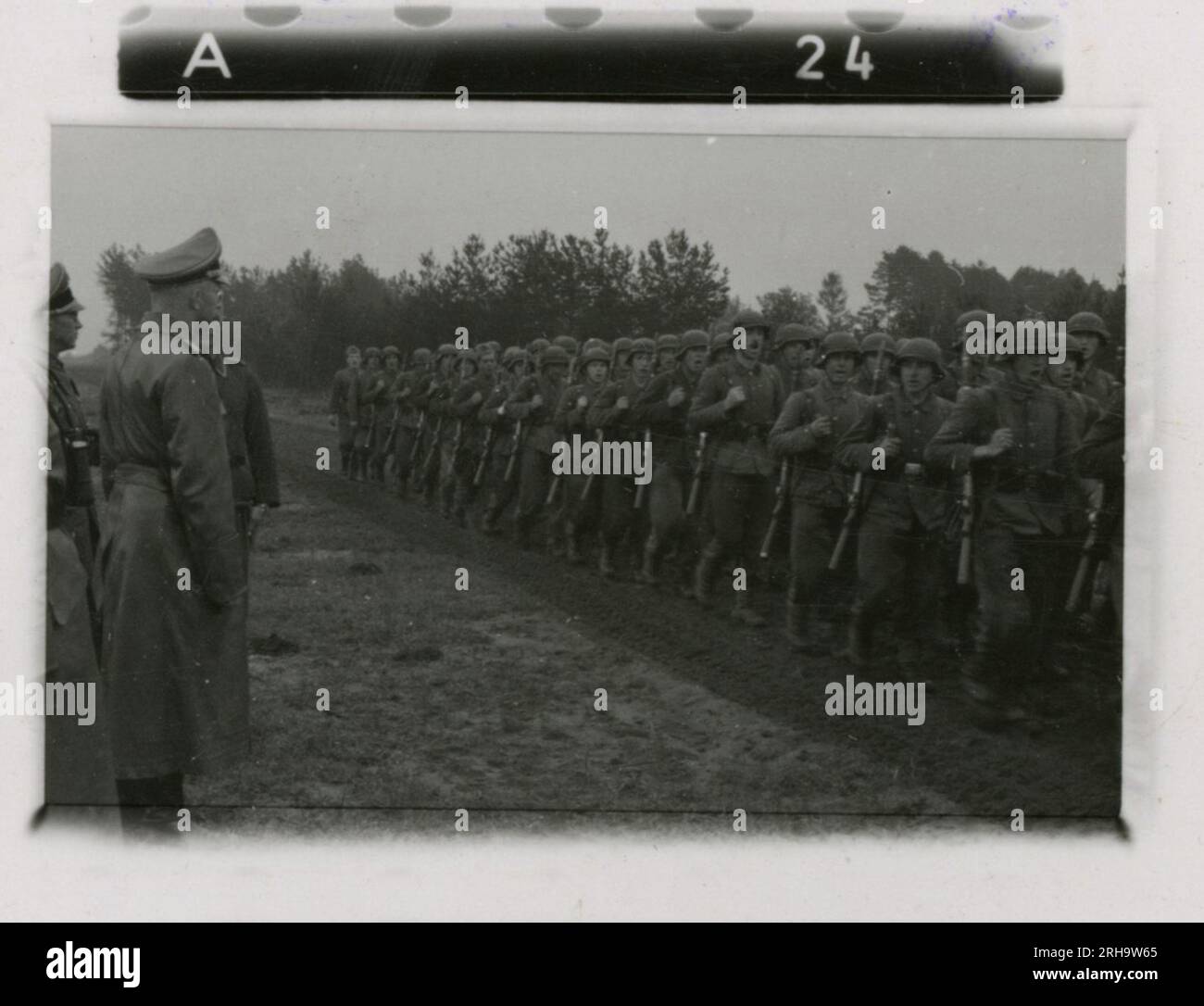 Waffen ss anti tank gun hi-res stock photography and images - Alamy