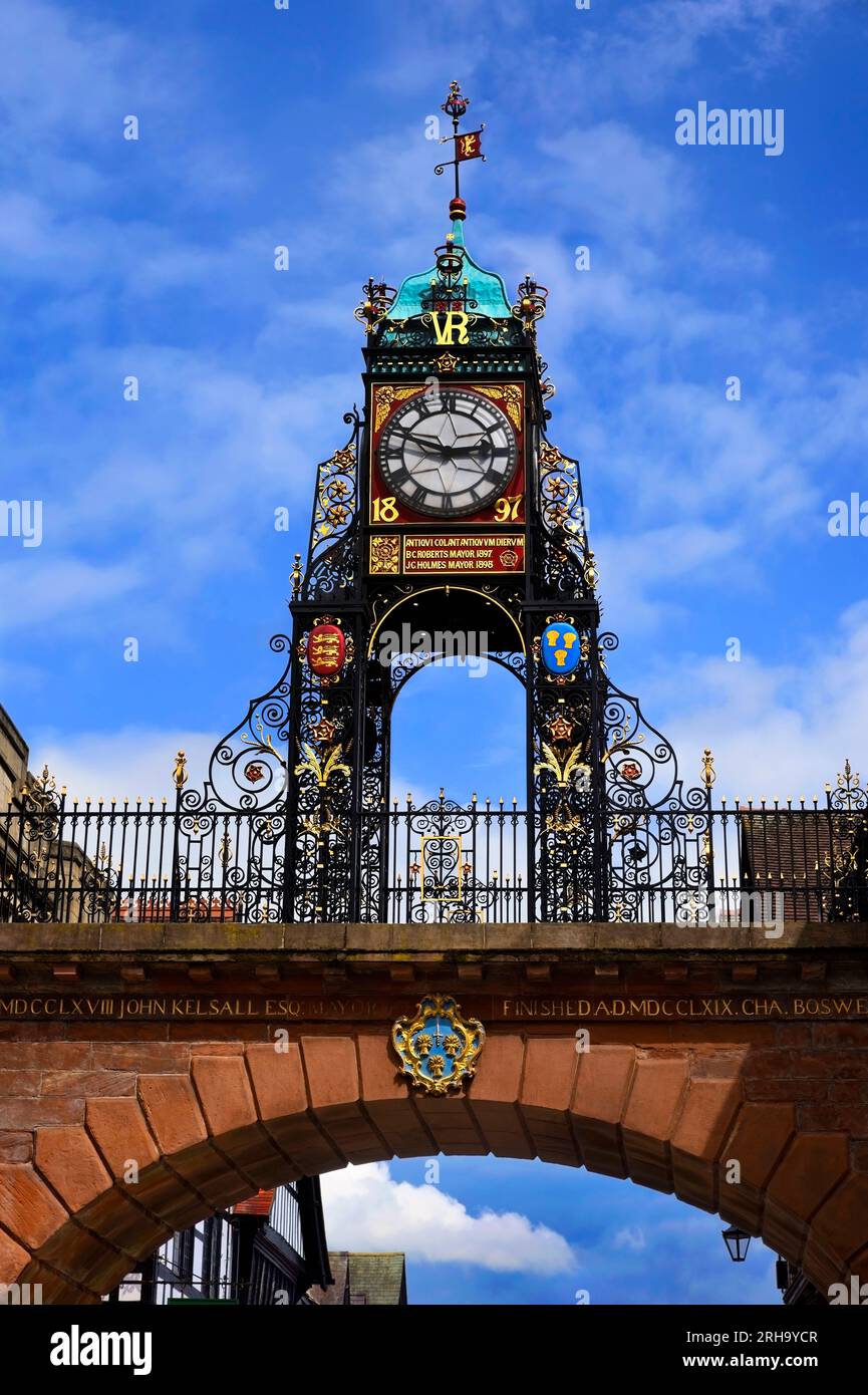 Historical chester city walls hi-res stock photography and images - Alamy