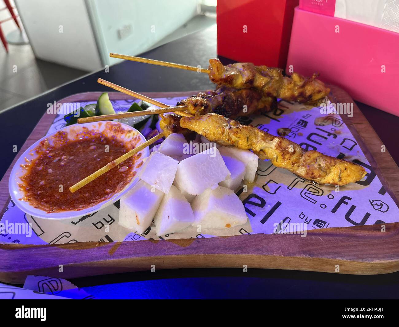 Chicken satay, street food, Kuala Lumpur , Malaysia Stock Photo - Alamy Chicken satay, street food, Kuala Lumpur , Malaysia Stock Photo - Alamy
