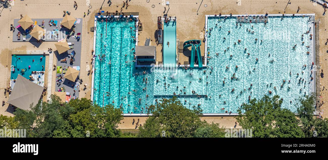 Outdoor swimming pool schwimm in hi-res stock photography and images ...