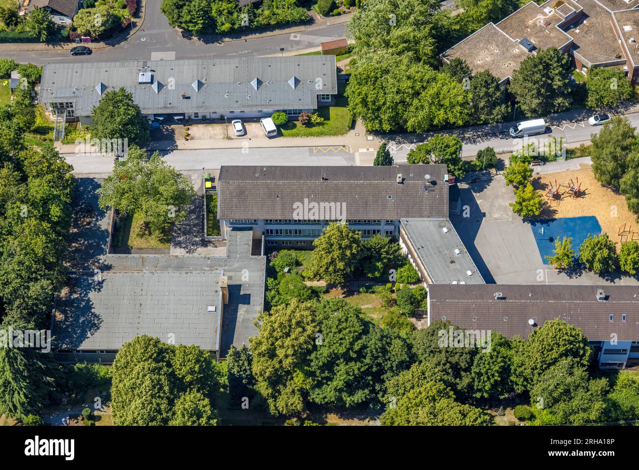 Silschede elementary school hi-res stock photography and images - Alamy