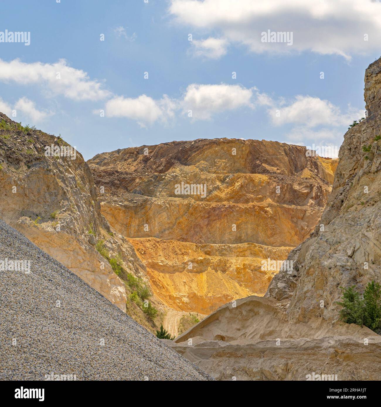 Mining location hi-res stock photography and images - Alamy
