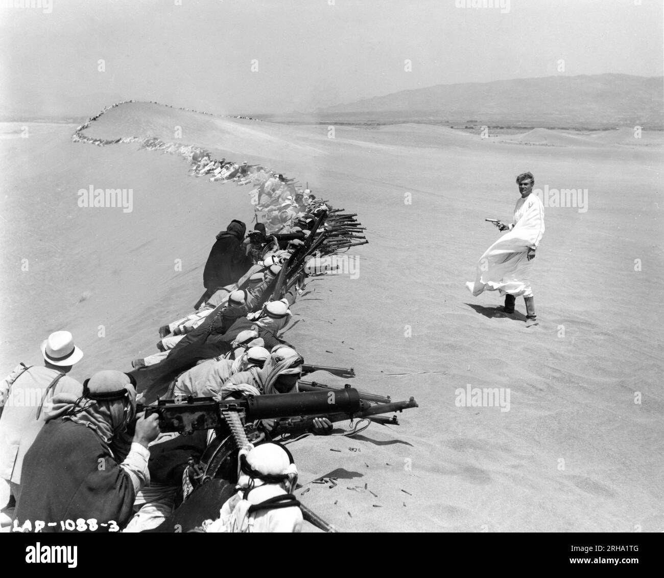 ARTHUR KENNEDY and PETER O'TOOLE in LAWRENCE OF ARABIA 1962 director ...