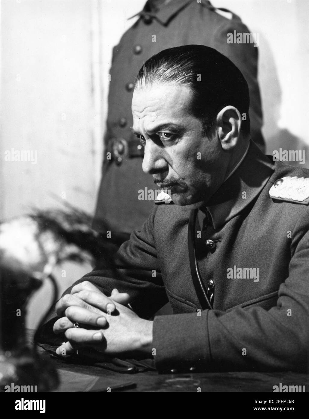 JOSE FERRER as Turkish Bey in LAWRENCE OF ARABIA 1962 director DAVID ...