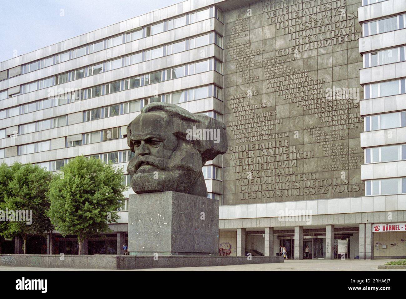 The Karl Marx statue Chemnitz in 2003 Stock Photo - Alamy