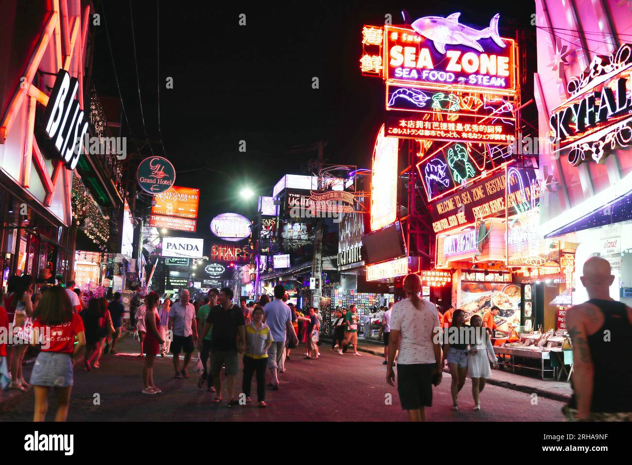 Pattaya street photography hi-res stock photography and images - Alamy