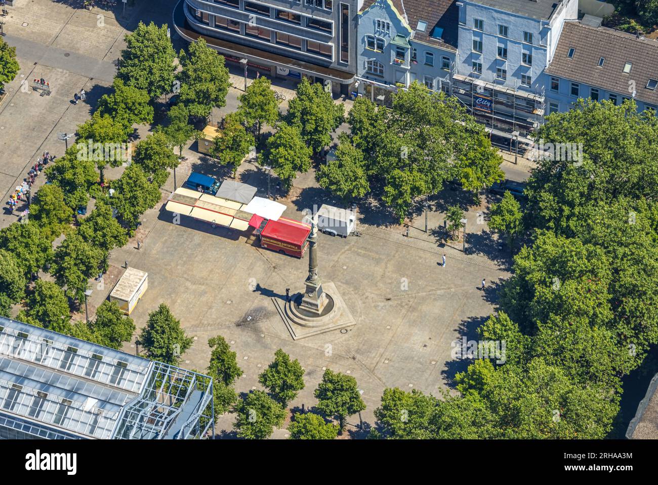 Old market with victory column hi-res stock photography and images - Alamy