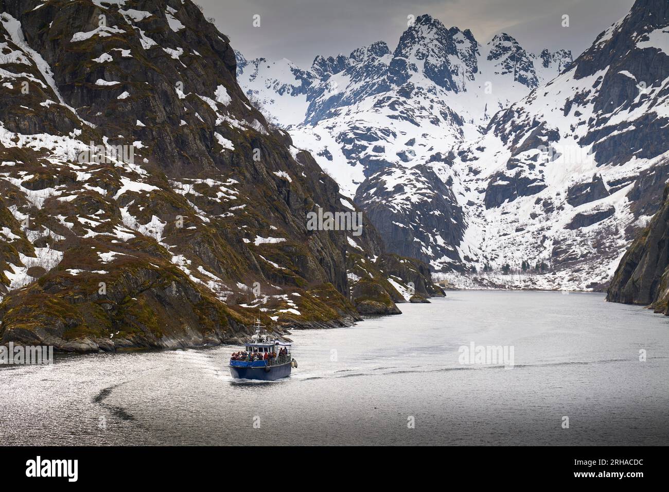 1890 battle of trollfjord hi-res stock photography and images - Alamy