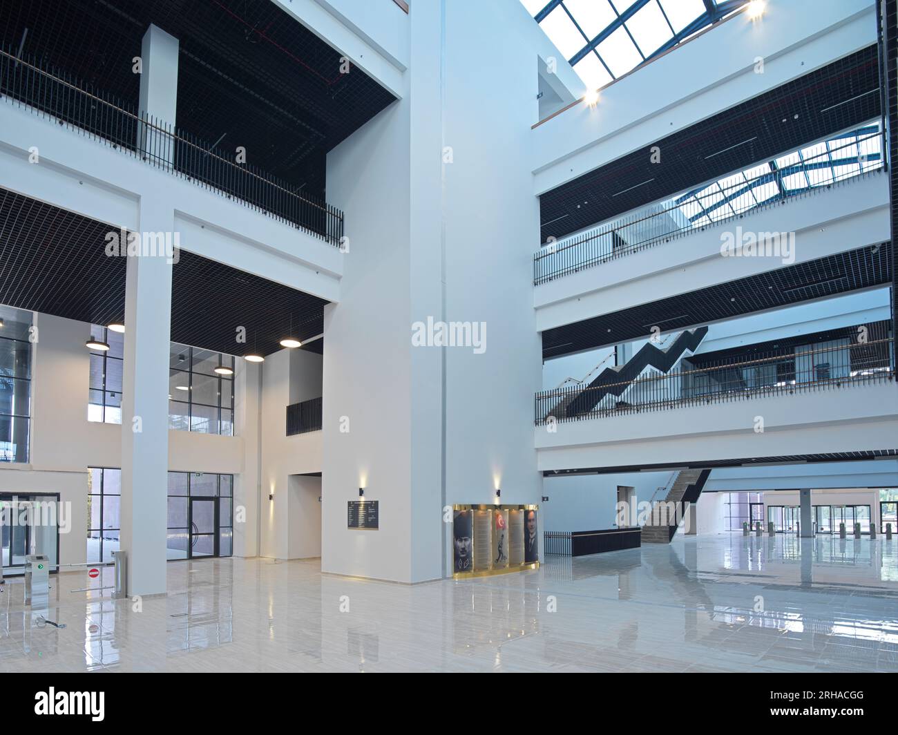 empty hall. photoshoot of the interior of a corporate building ...