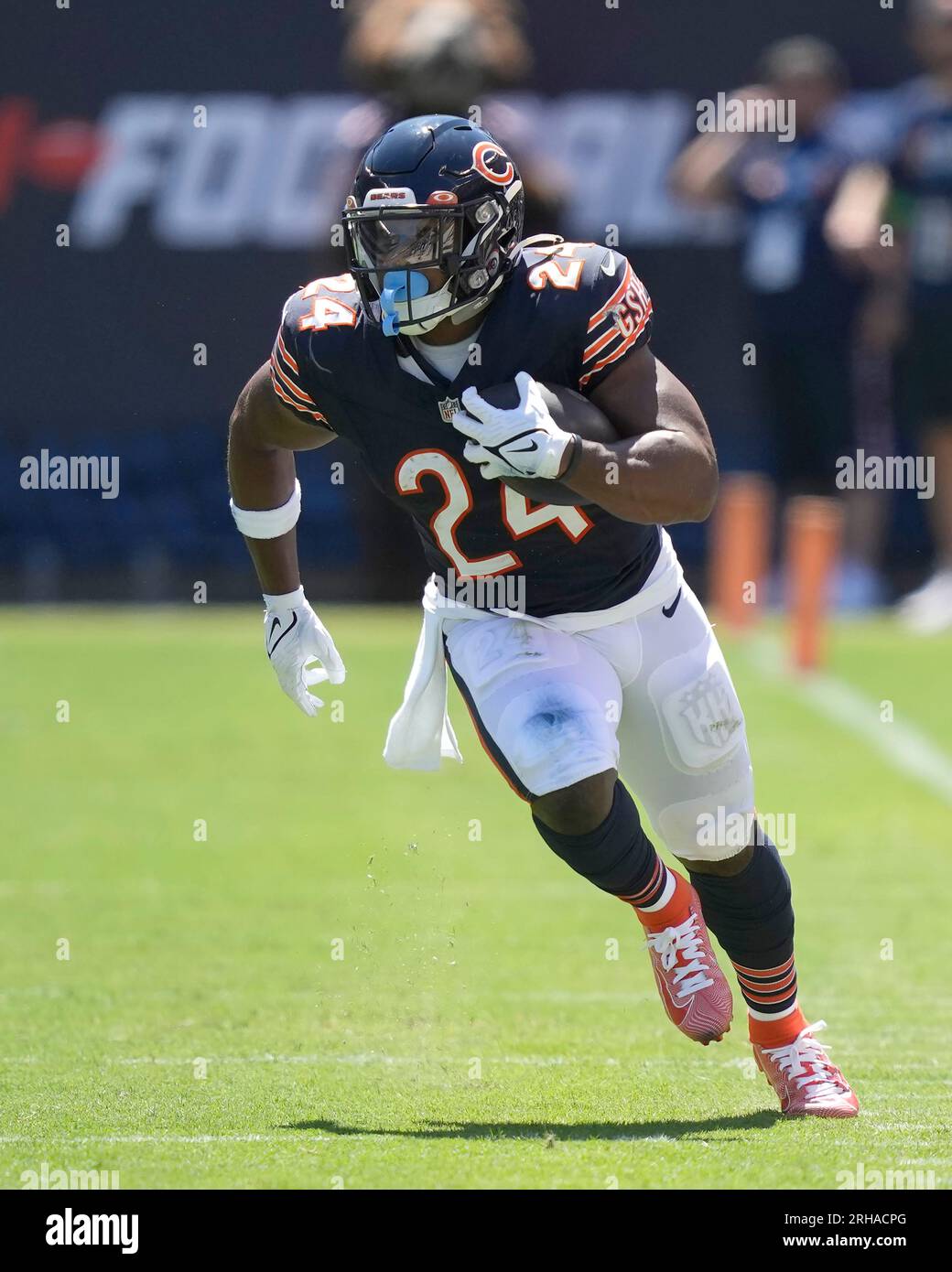 Chicago Bears' Khalil Herbert heads to the end zone for a touchdown in ...