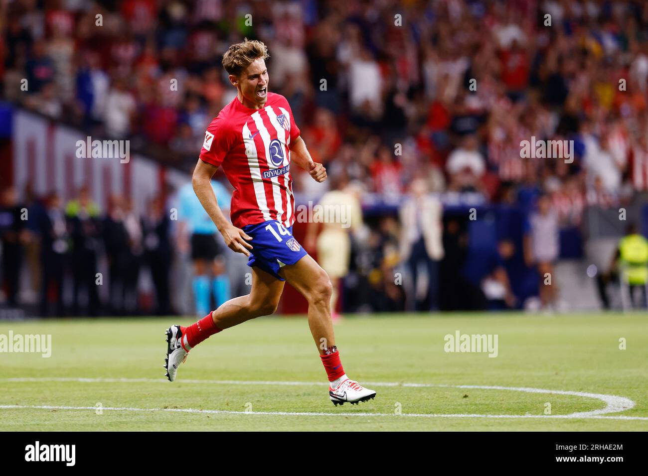 Marcos Llorente of Atletico de Madrid celebrates a goal 3-1 during the ...
