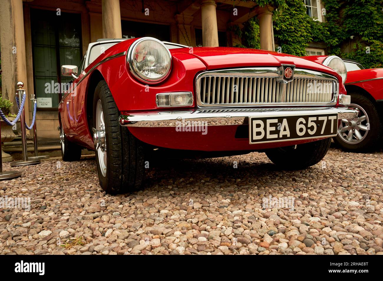 Mg cars logo hi-res stock photography and images - Alamy