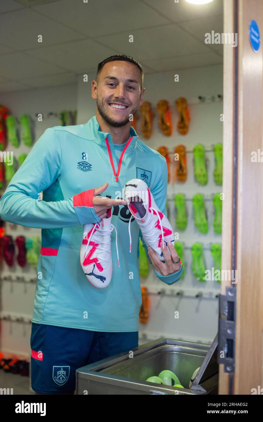 Training at barnfield training ground tuesday 15th august 2023 s hi-res ...