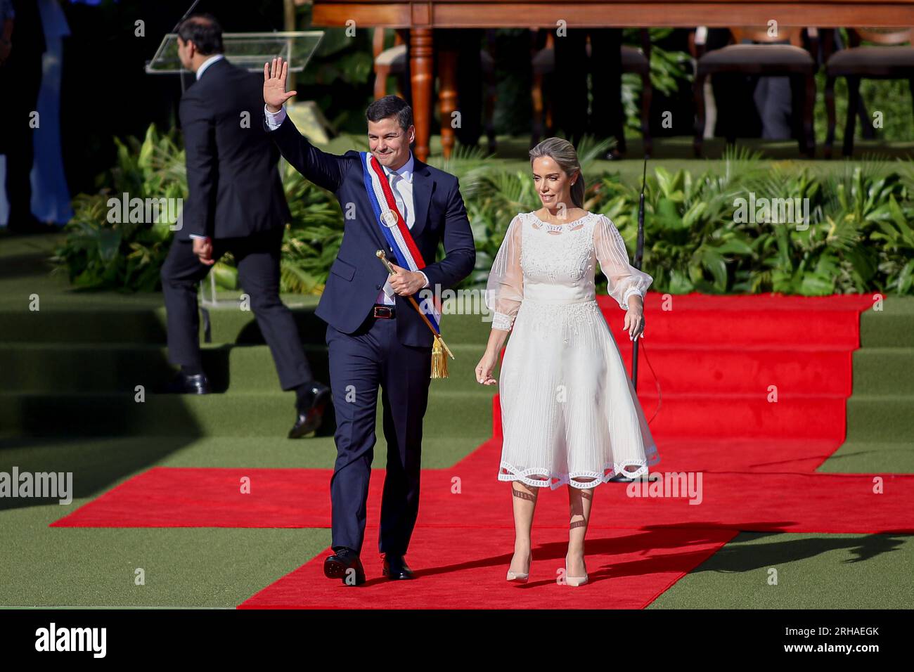 Paraguay, Asunción: 15 August 2023, Santiago Peña (l) and his wife ...