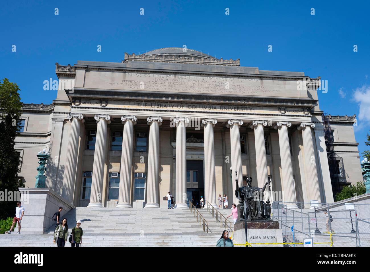 Alma mater statue columbia university hi-res stock photography and ...