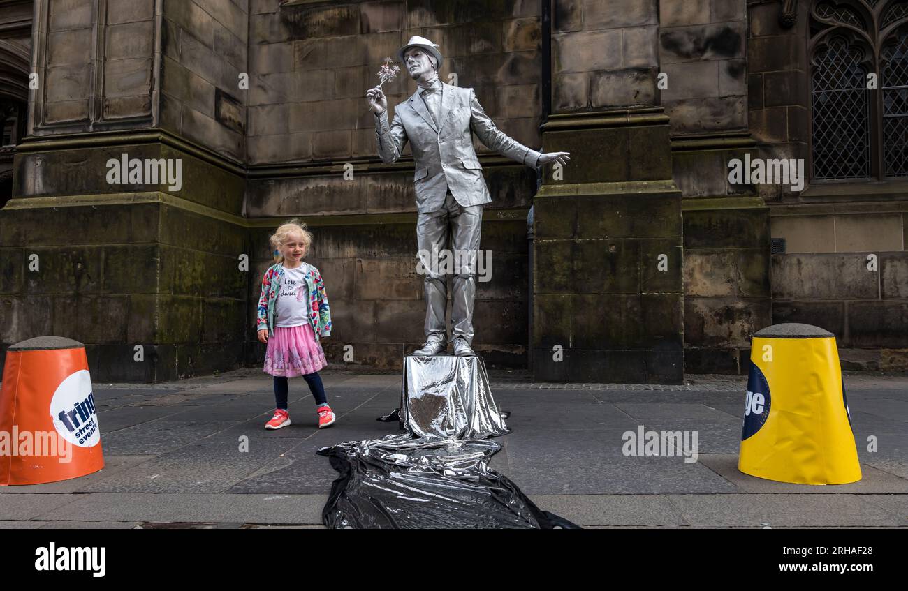 Royal Mile, Edinburgh, Scotland, UK, 15th August 2023. Edinburgh Fringe ...