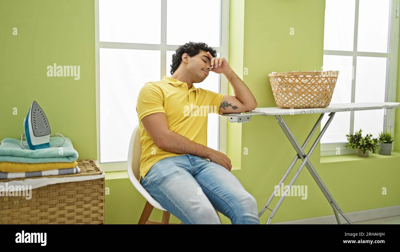 Man cleaning clock hi-res stock photography and images - Alamy