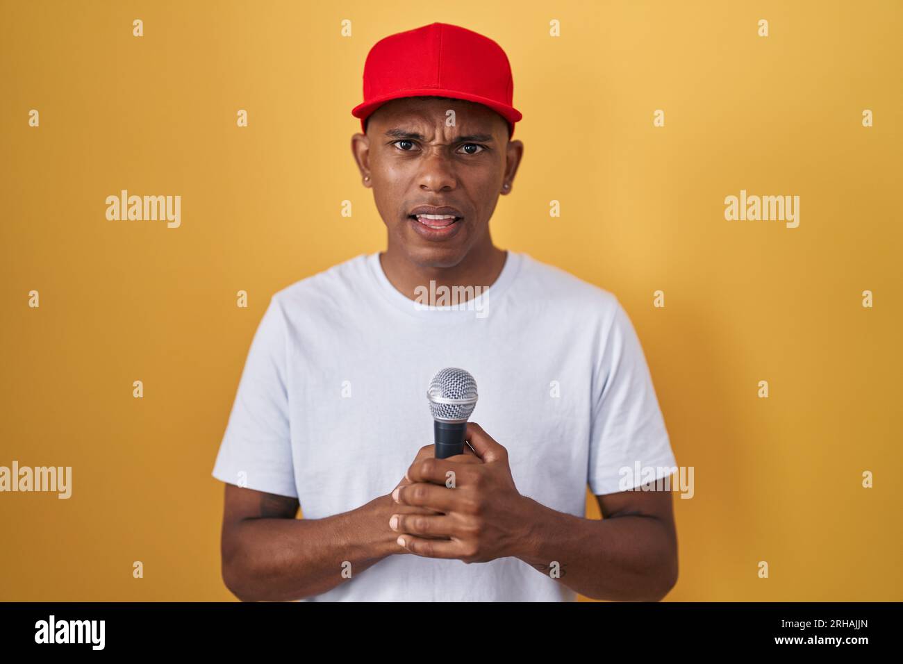 Hands gesture rapper hi-res stock photography and images - Alamy