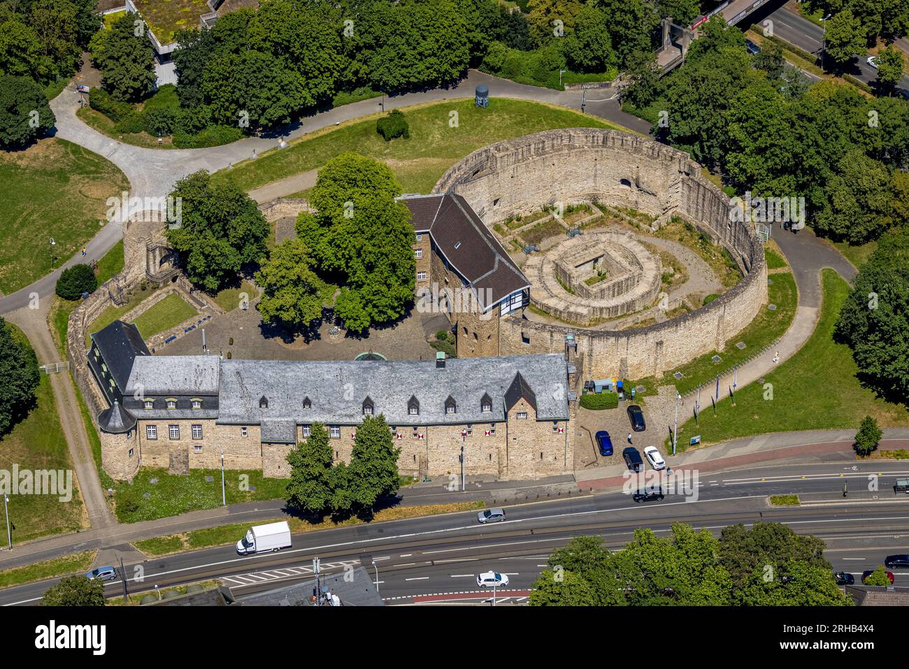 Aerial view, Broich Castle, Broich - East, Mülheim an der Ruhr, Ruhr ...
