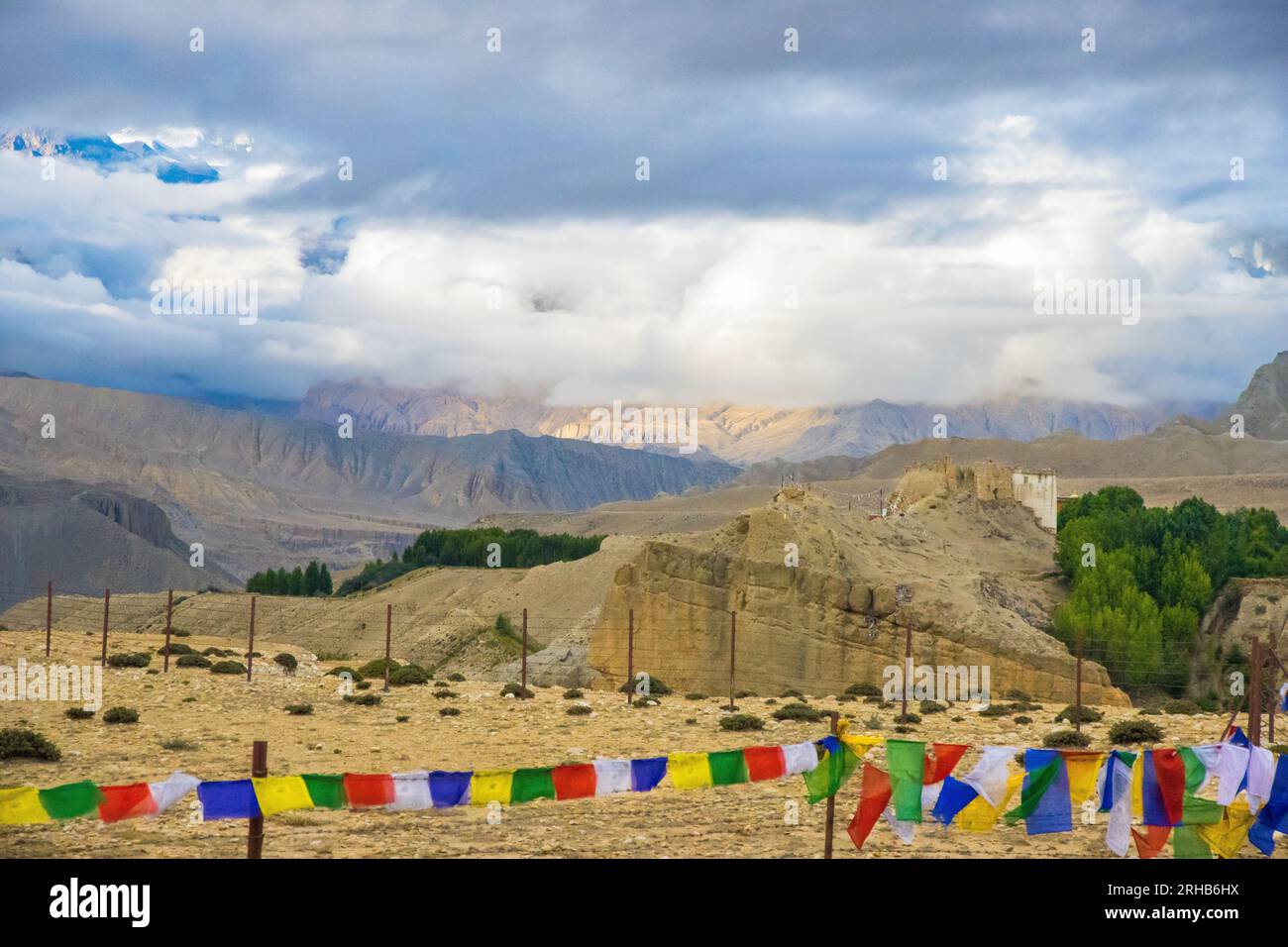 Beautiful Tsarang aka Charang Village desert Landscape in Upper Mustang ...