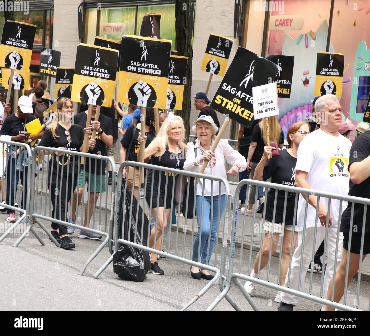 New York City, USA. 15th Aug, 2023. Ilene Kristen and Marilyn Chris ...
