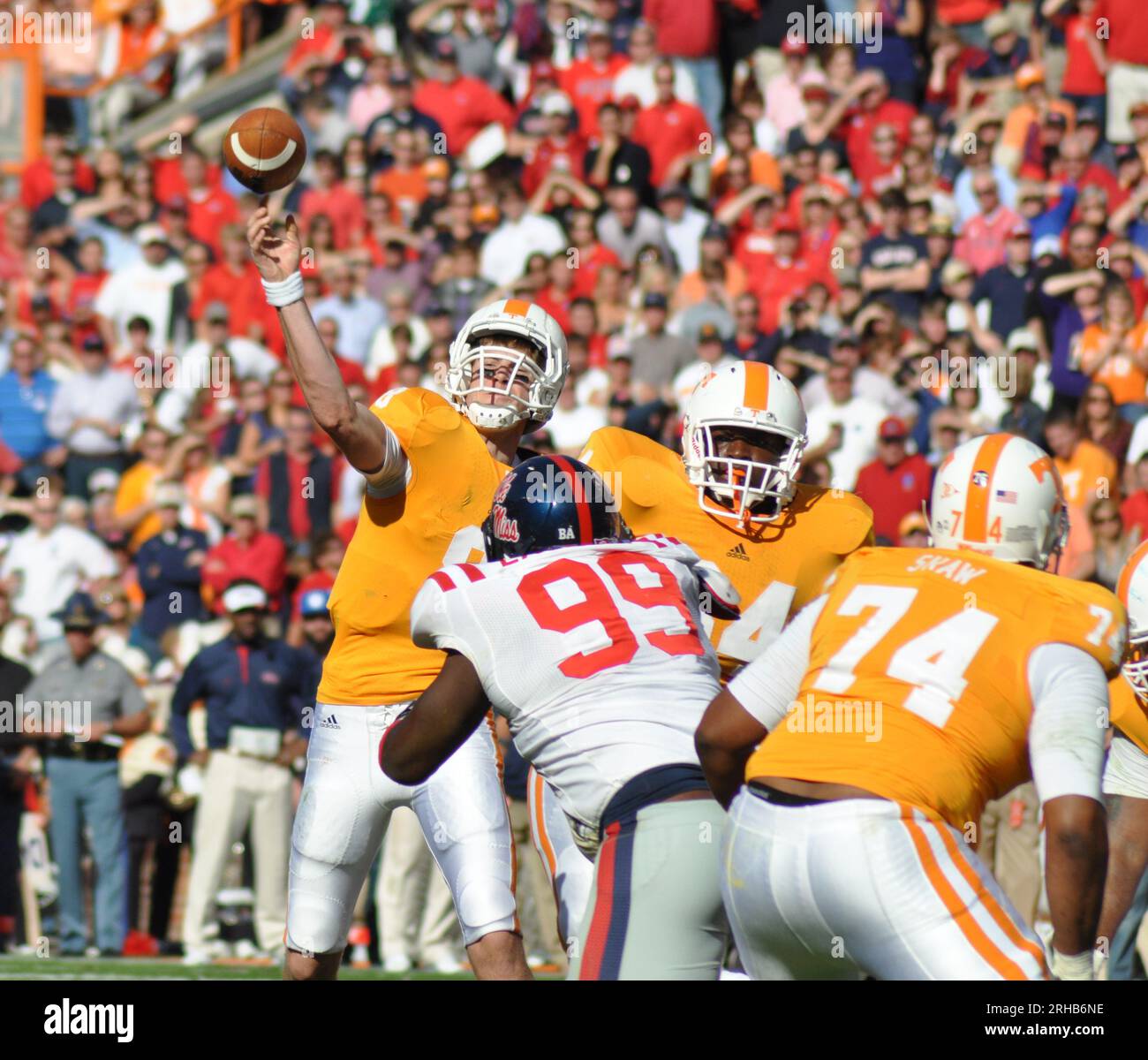 Tennessee quarterback Tyler Bray moves the offense down the field ...