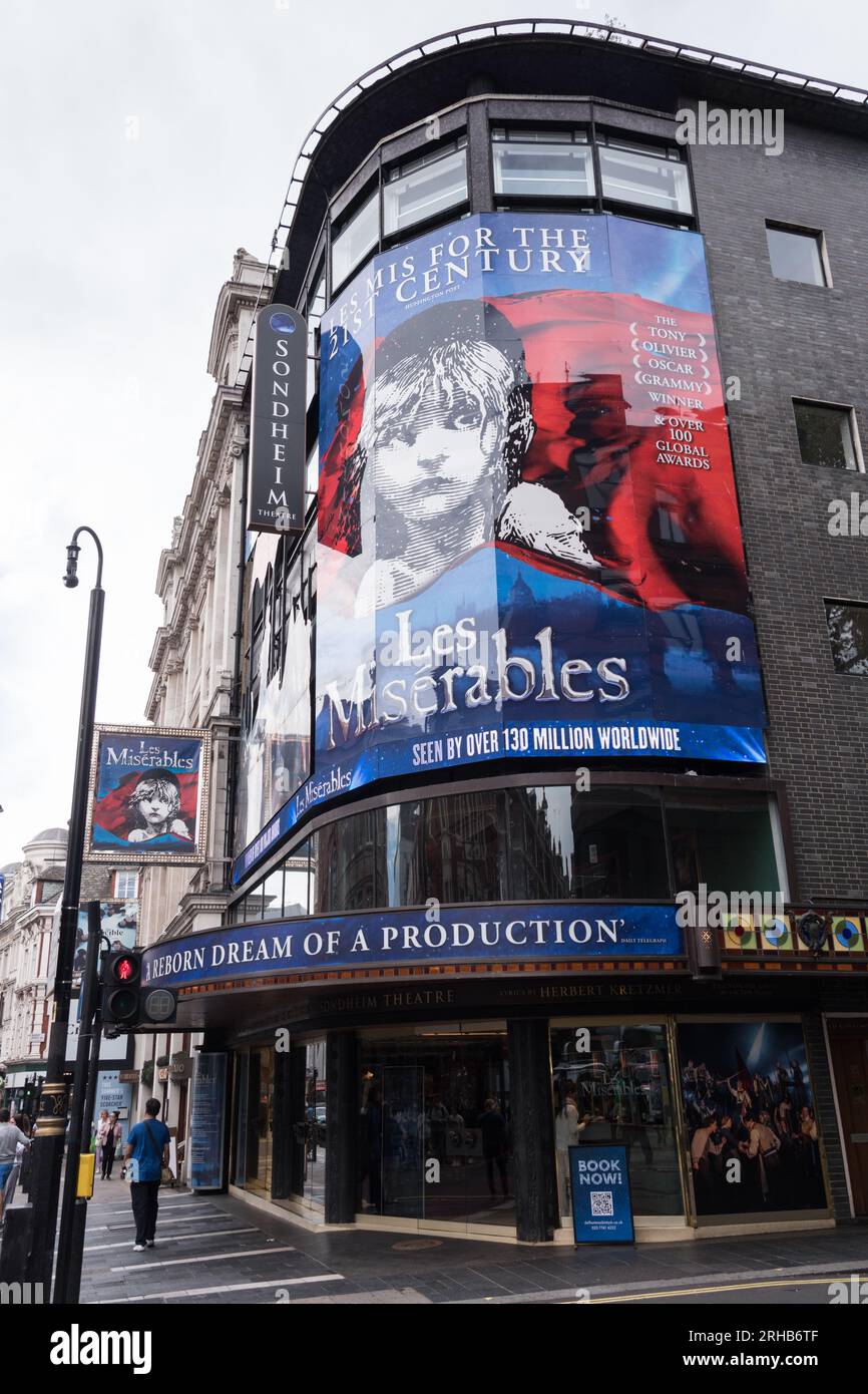 Les miserables london theatre hi-res stock photography and images - Alamy