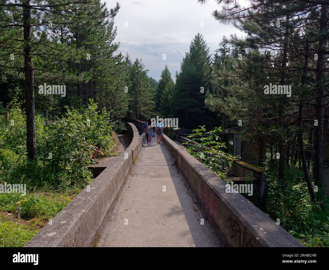 Bobsled hi-res stock photography and images - Alamy