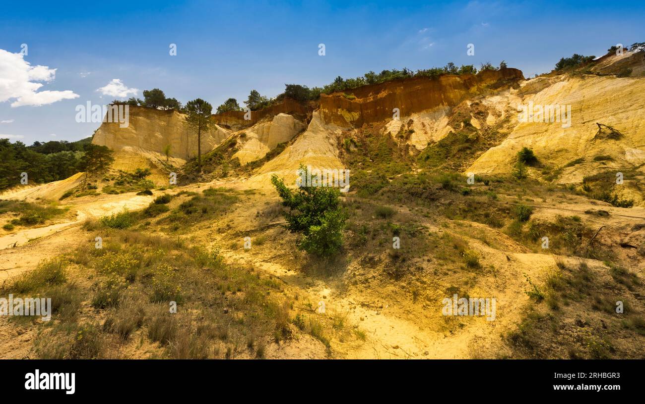 Ocher quarry the Colorado from Rustrel. Vaucluse, Provence, France ...