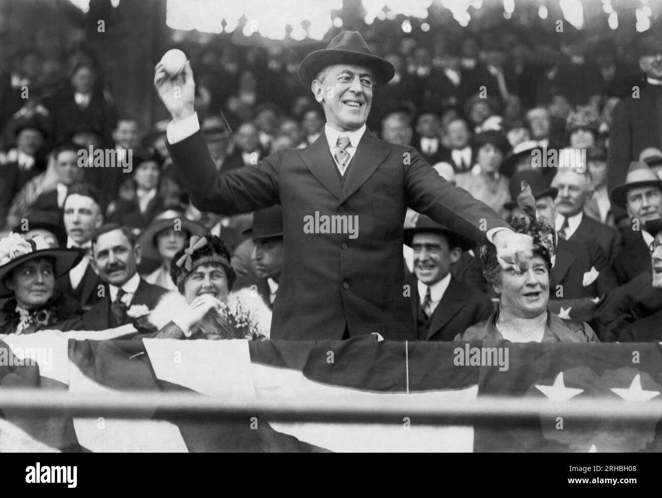 Full frontal male Black and White Stock Photos & Images - Alamy