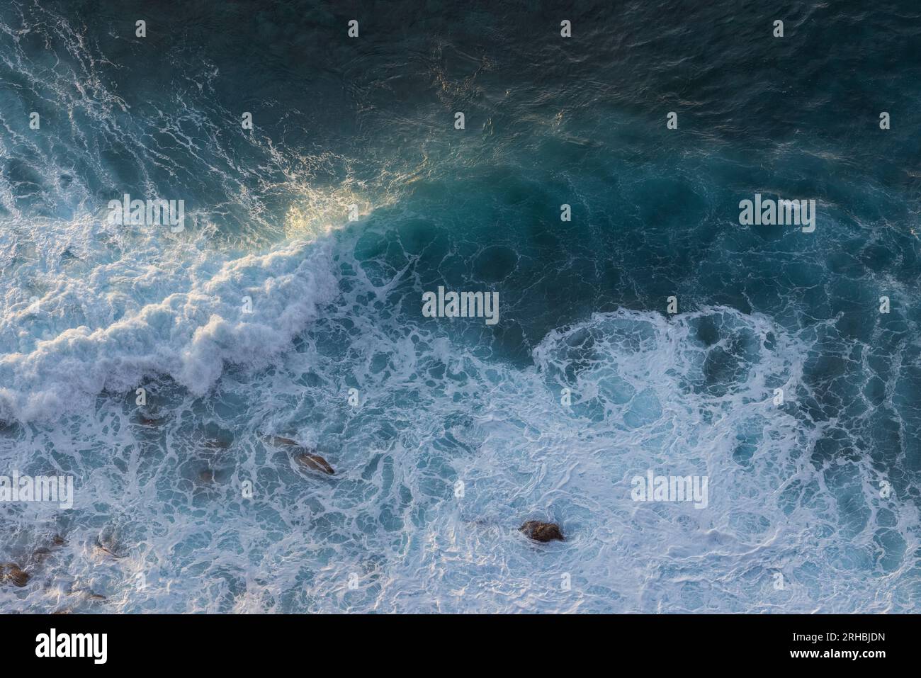 Lines ocean waves hi-res stock photography and images - Alamy